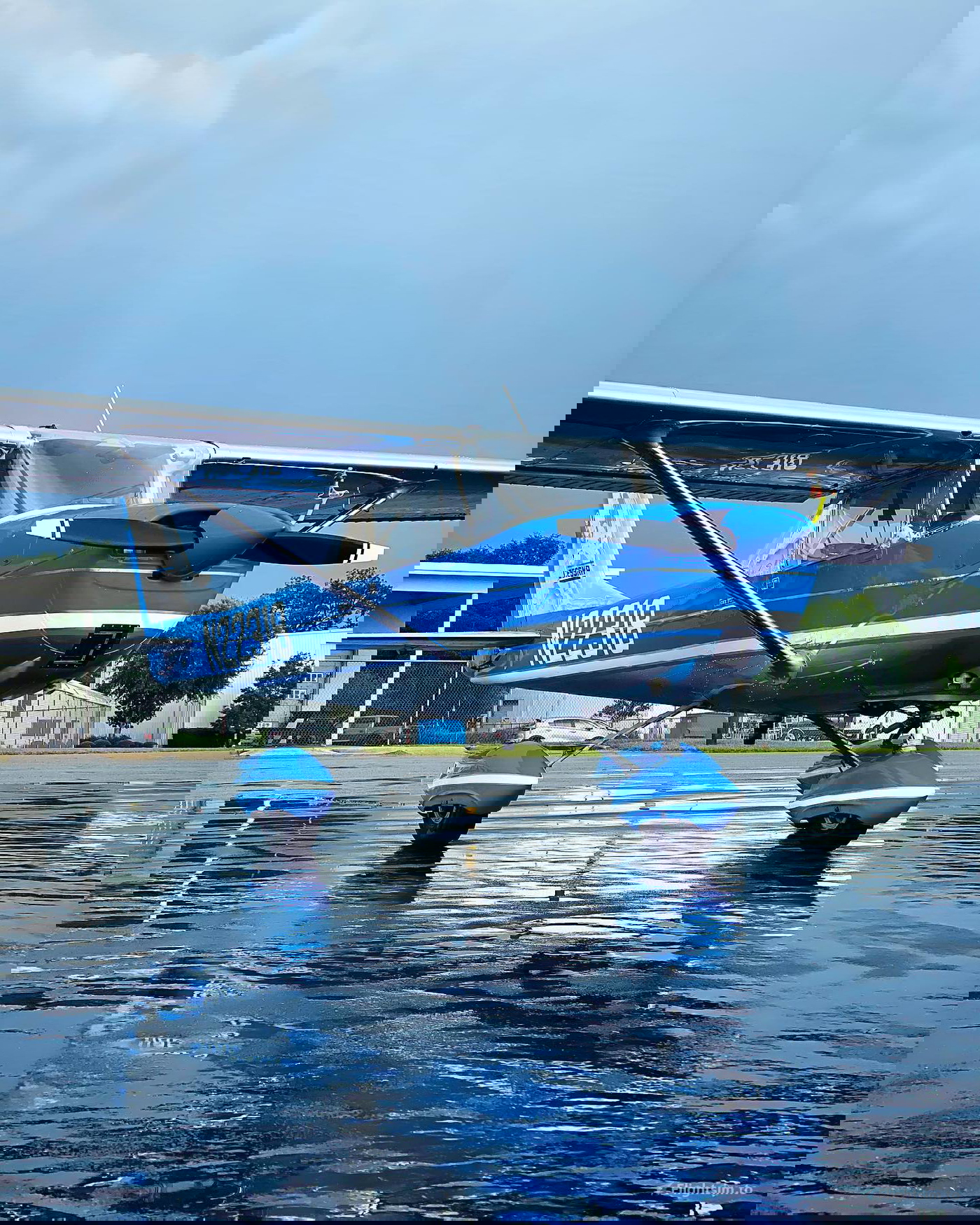 Cessna C152 N22318 FlyMeToTheFun for Microsoft Flight Simulator | MSFS