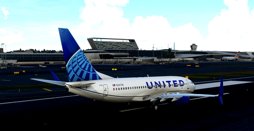 United Airlines "2019 livery" "N24706" PMDG B737-700 Scimitar winglets ...