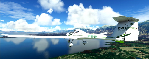 Diamond DV20 in 2013 Utah Valley University colors - Reg: N101UV ...