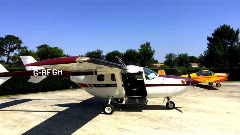 Reims/Cessna 337H Skymaster II with British registration G-BFGH. for ...