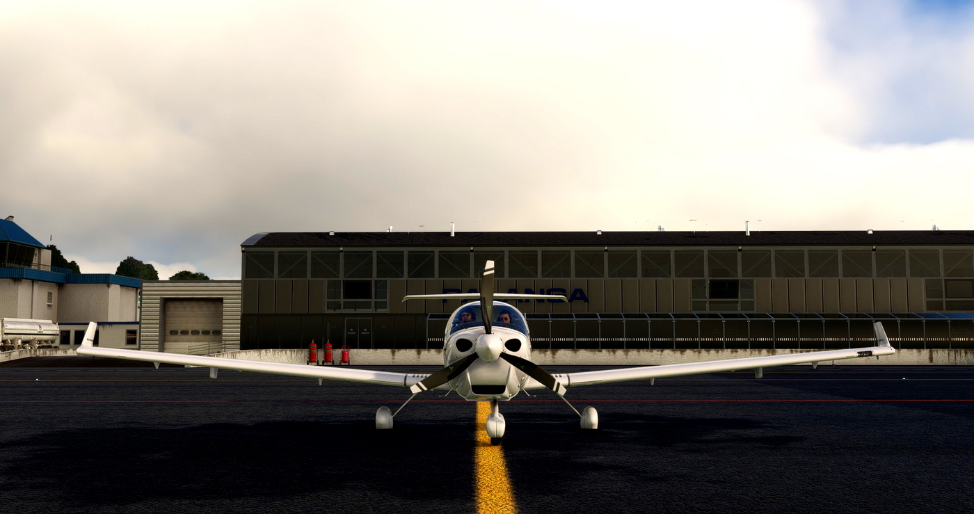 airBaltic Training YL-PAD | Asobo DA40NG for Microsoft Flight Simulator ...