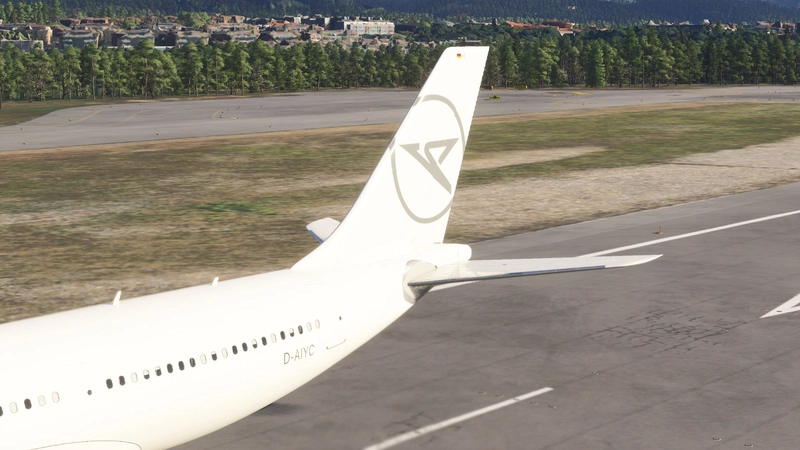 Condor (white) | D-AIYC | A332 RR | Konrad5987 / avig | 8k for ...
