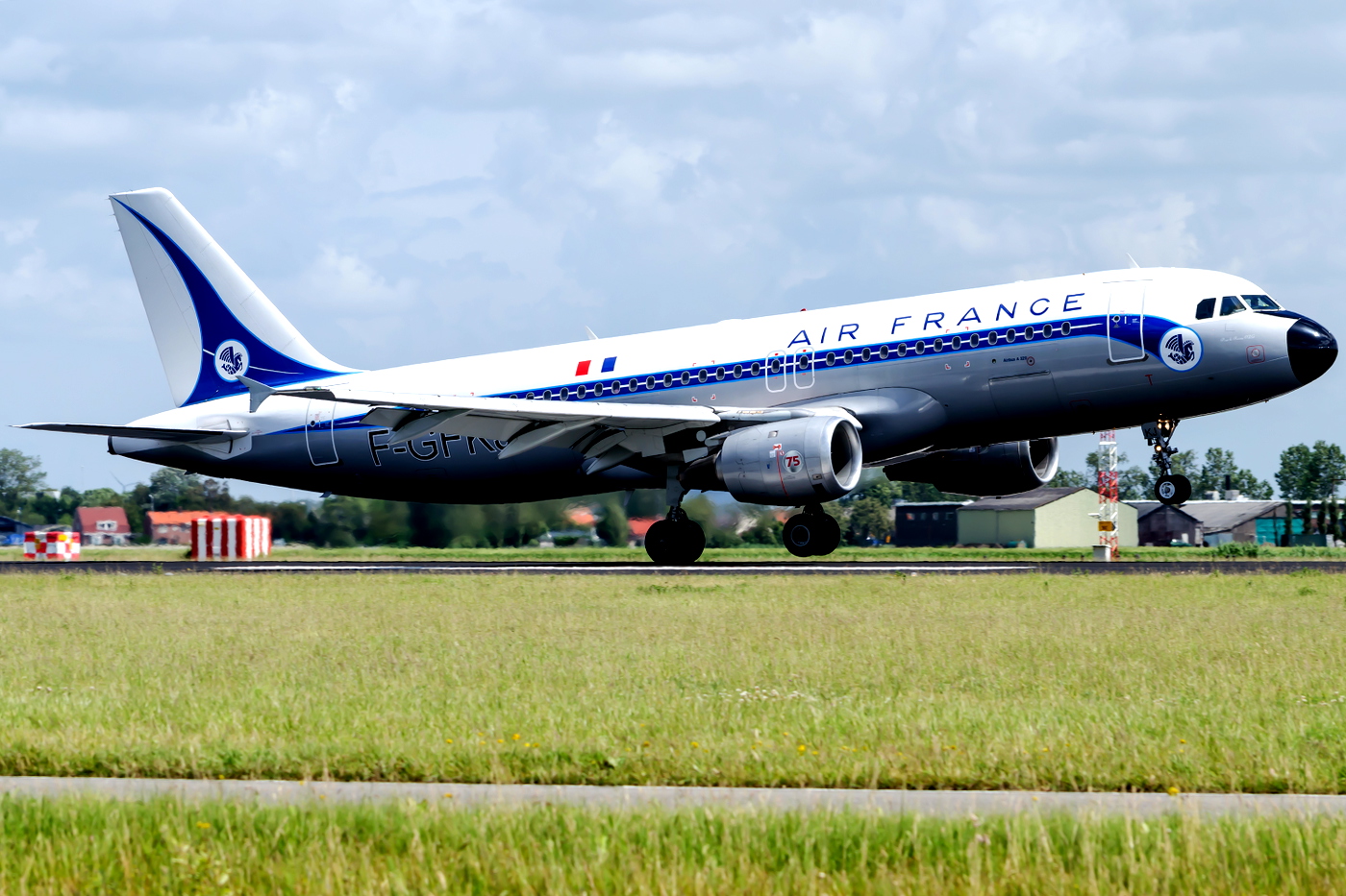 Liveries Requests - Air France A320 Retro F-GFKJ - Flightsim.to
