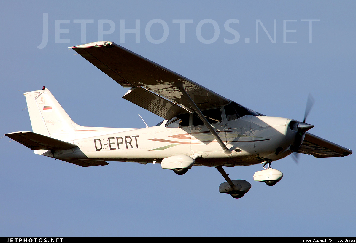 Liveries Requests - Aeroclub Firenze Cessna C172 G1000 - Flightsim.to