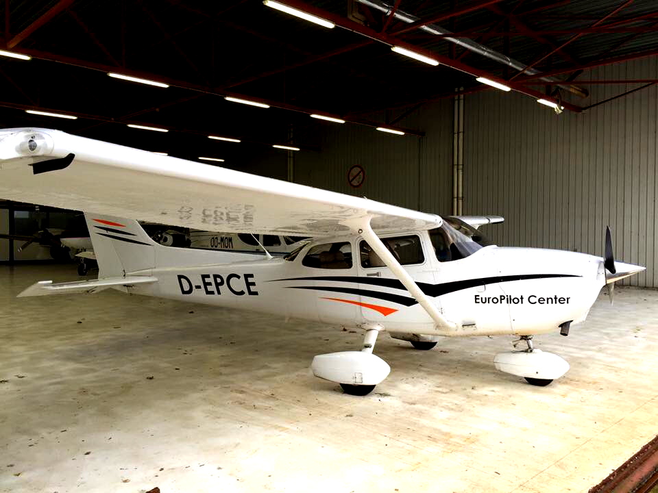 Liveries Requests - EuroPilot Center C172 D-EPCE - Flightsim.to