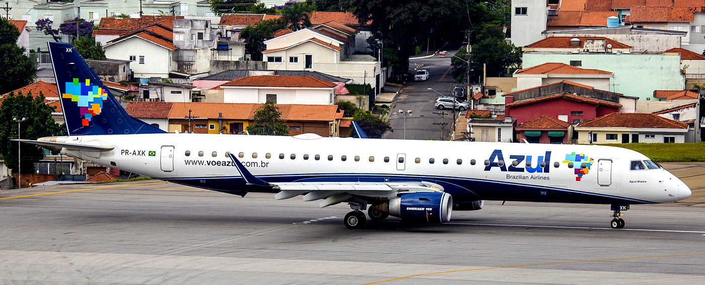 Liveries Demandes - Azul Linhas Aereas Embraer E-175 (Current livery ...