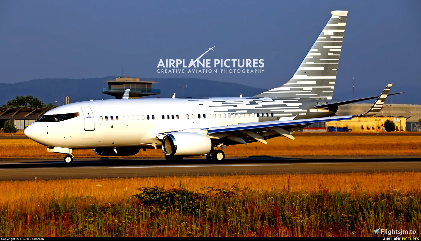 Liveries Requests - Boeing BBJ1 - N2708E - Flightsim.to