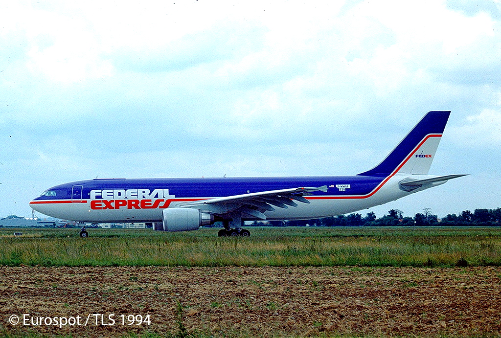 Liveries Requests - Federal Express B77F Old Colors Dynamic ...