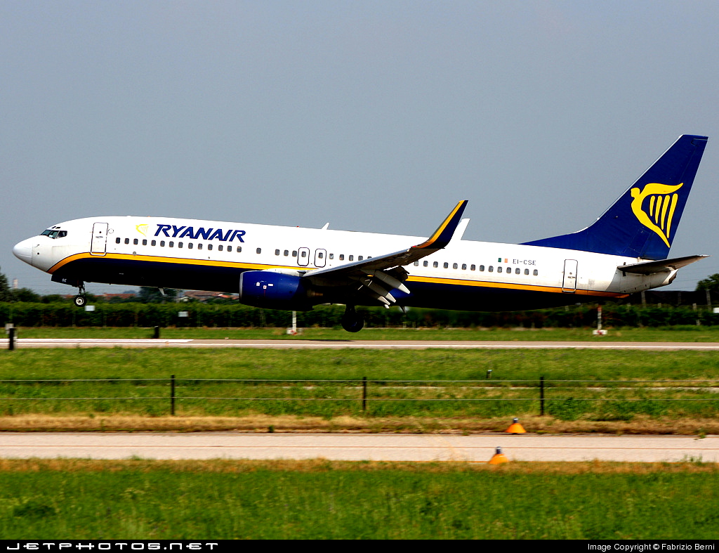 Liveries Requests - Ryanair 737-800 (EI-CSE) (Old Livery) - Flightsim.to
