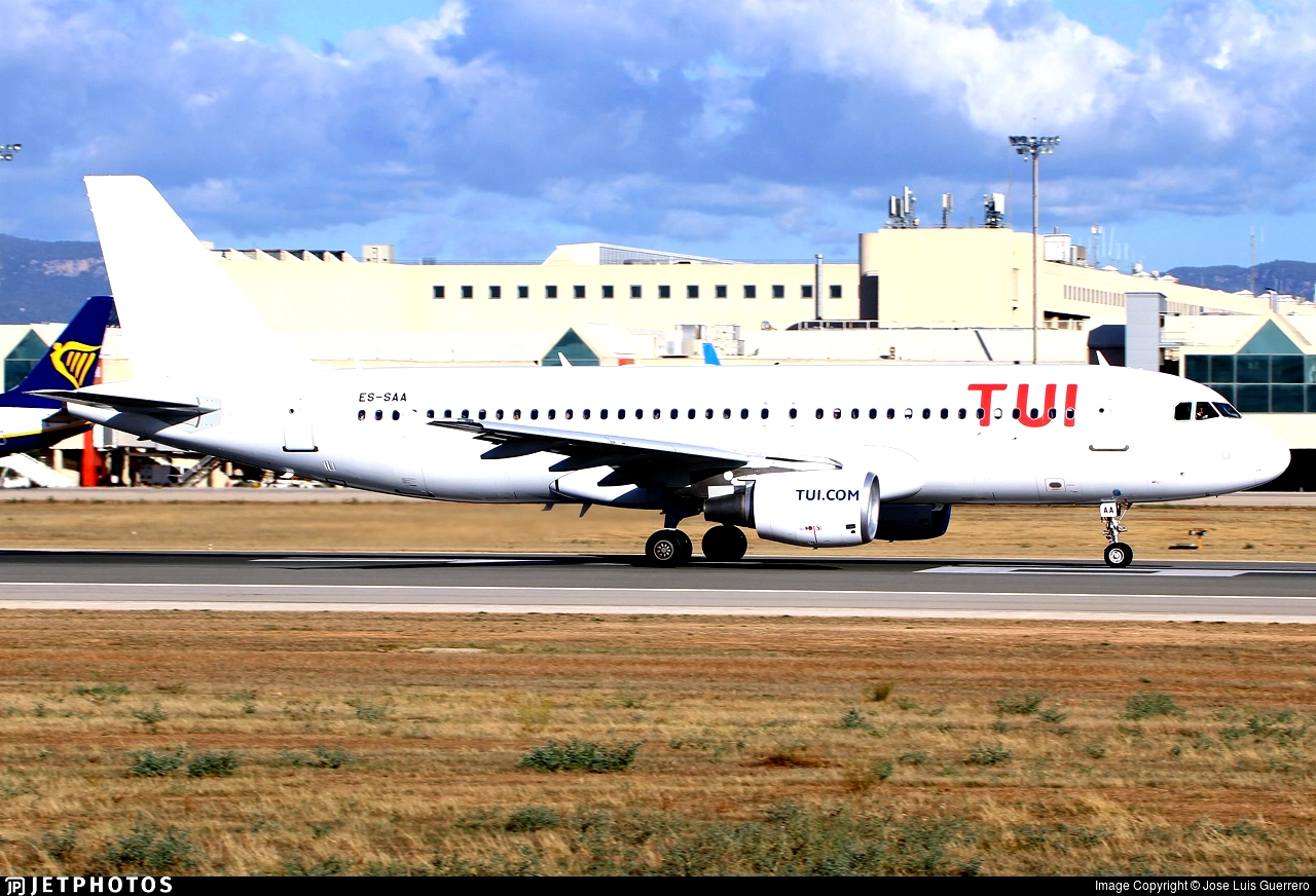 Liveries Requests - ES-SAA (Smartlynx) - TUI livery - Flightsim.to