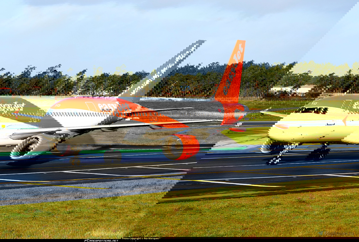 Liveries Requests - easyJet Switzerland A320ceo (wing end fences ...