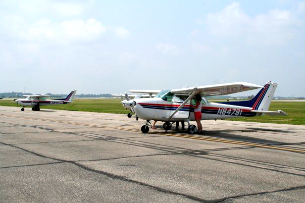 Liveries Requests - Asobo Delta Connection Academy Cessna 152 ...