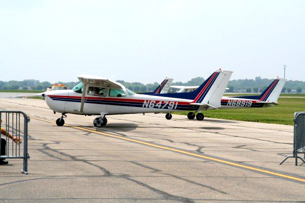 Liveries Requests - Asobo Delta Connection Academy Cessna 152 ...