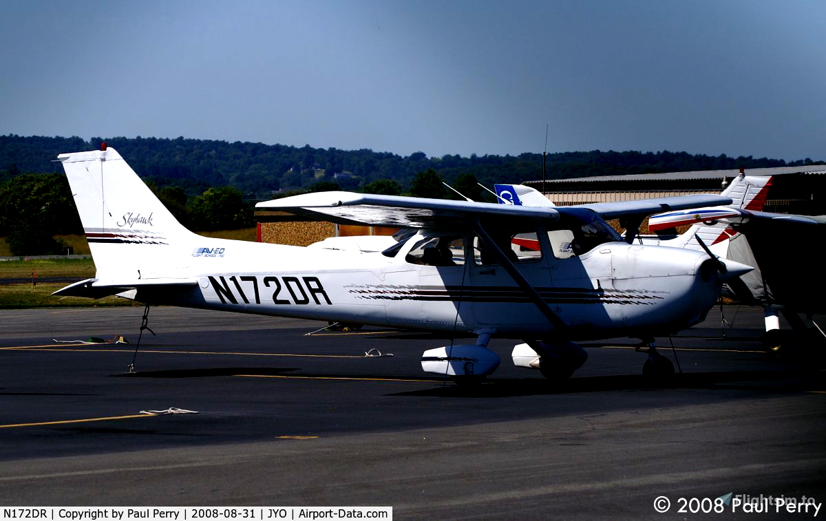 Liveries Requests - N172DR Asobo C172 WB SIM C172 - Flightsim.to