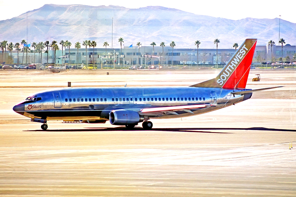 Liveries Requests - Southwest Silver One *RETRO* - Flightsim.to