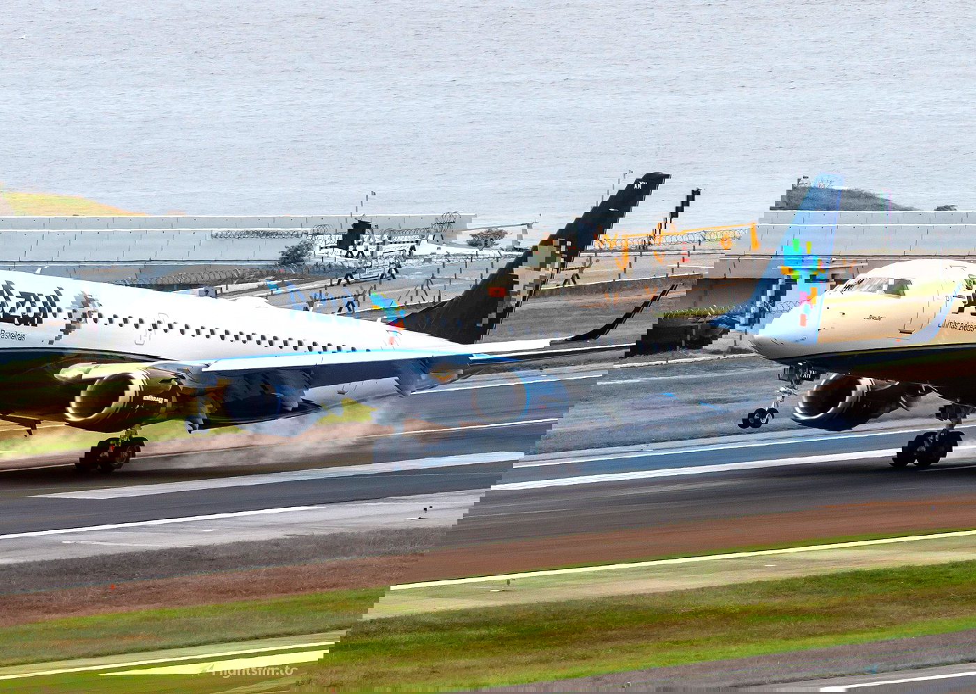 Liveries Requests - FSS 195 Azul Livery's - Flightsim.to