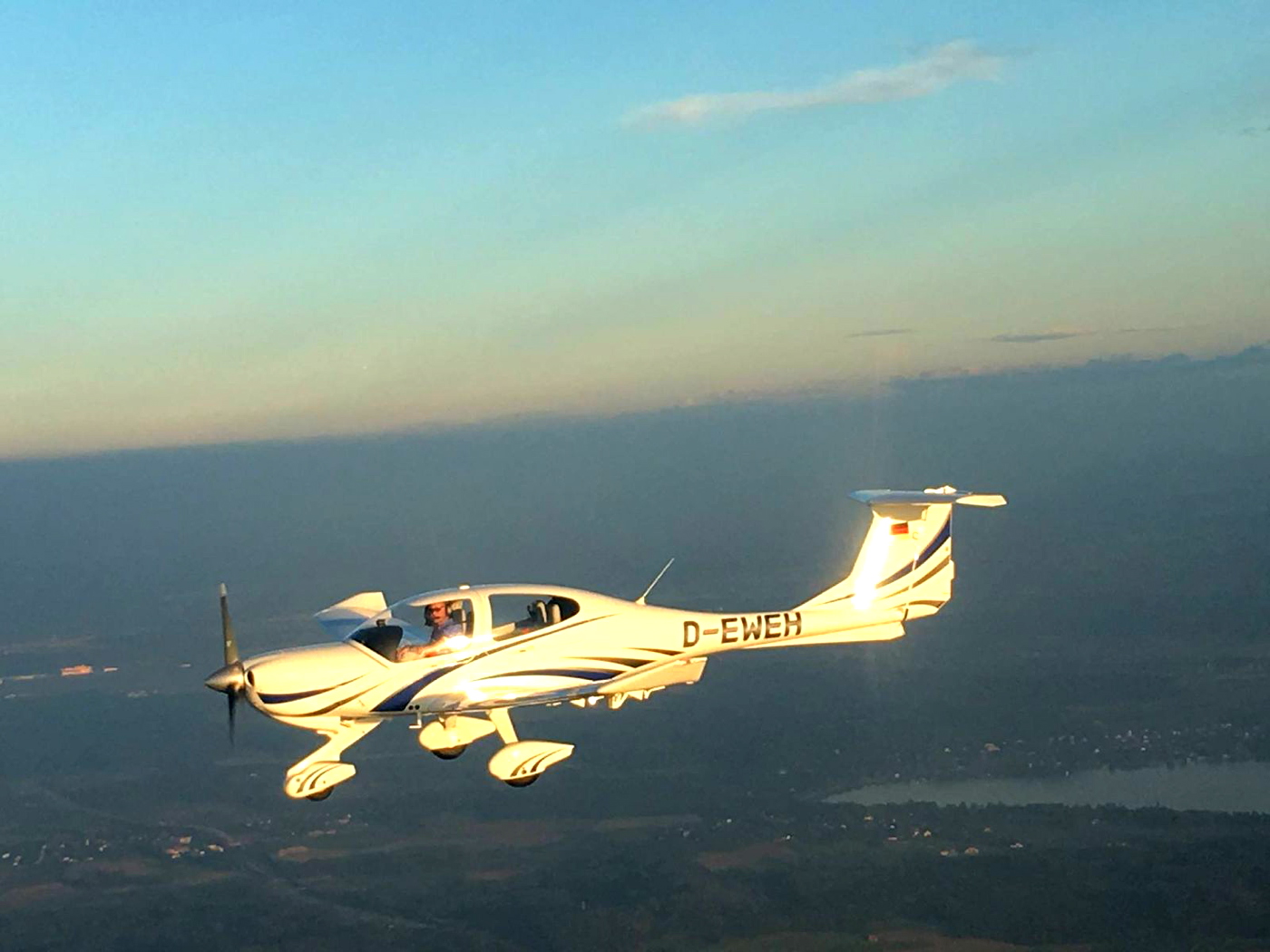 Liveries Requests - Diamond DA40 TDI Sky Bavaria D-EWEH - Flightsim.to