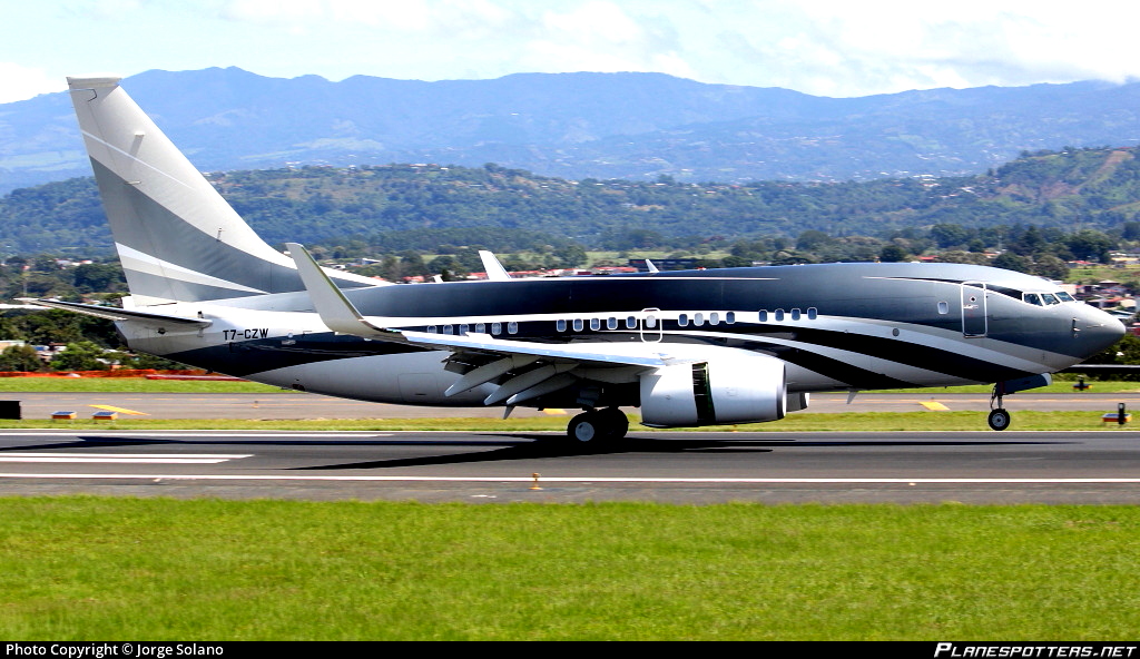Liveries Requests - T7-CZW Titan Aviation Boeing 737-7JW(WL) BBJ ...