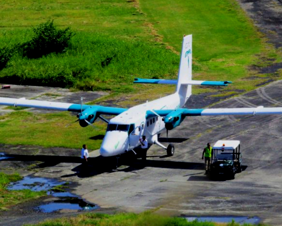 Liveries Solicita - DHC-6 J8-RAF Air Adelphi MSFS 2024 - Flightsim.to