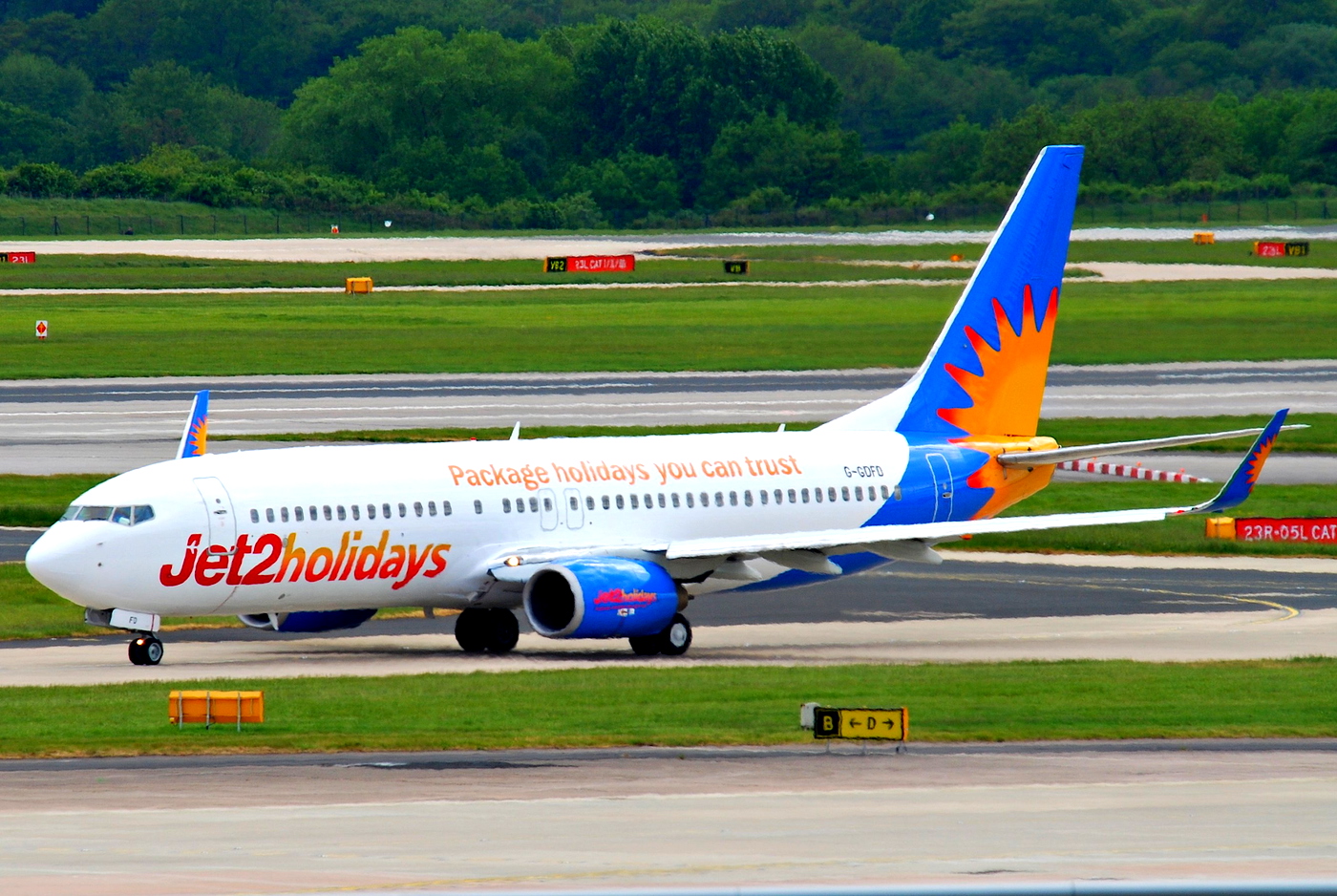 Liveries Anfragen - JET2 HOLIDAYS LIVERY PMDG 737-800 - Flightsim.to